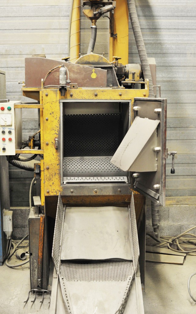 shot blasting machine - ANDRE LAURENT
